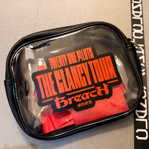 no brand | Bags | Twenty One Pilots Breach Stadium Purse Black ...